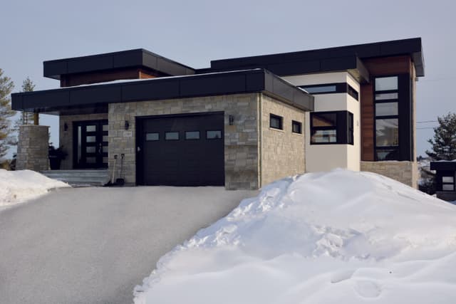 Mono-Pitch Roof: An Aesthetic and Practical Solution | Reno Quotes